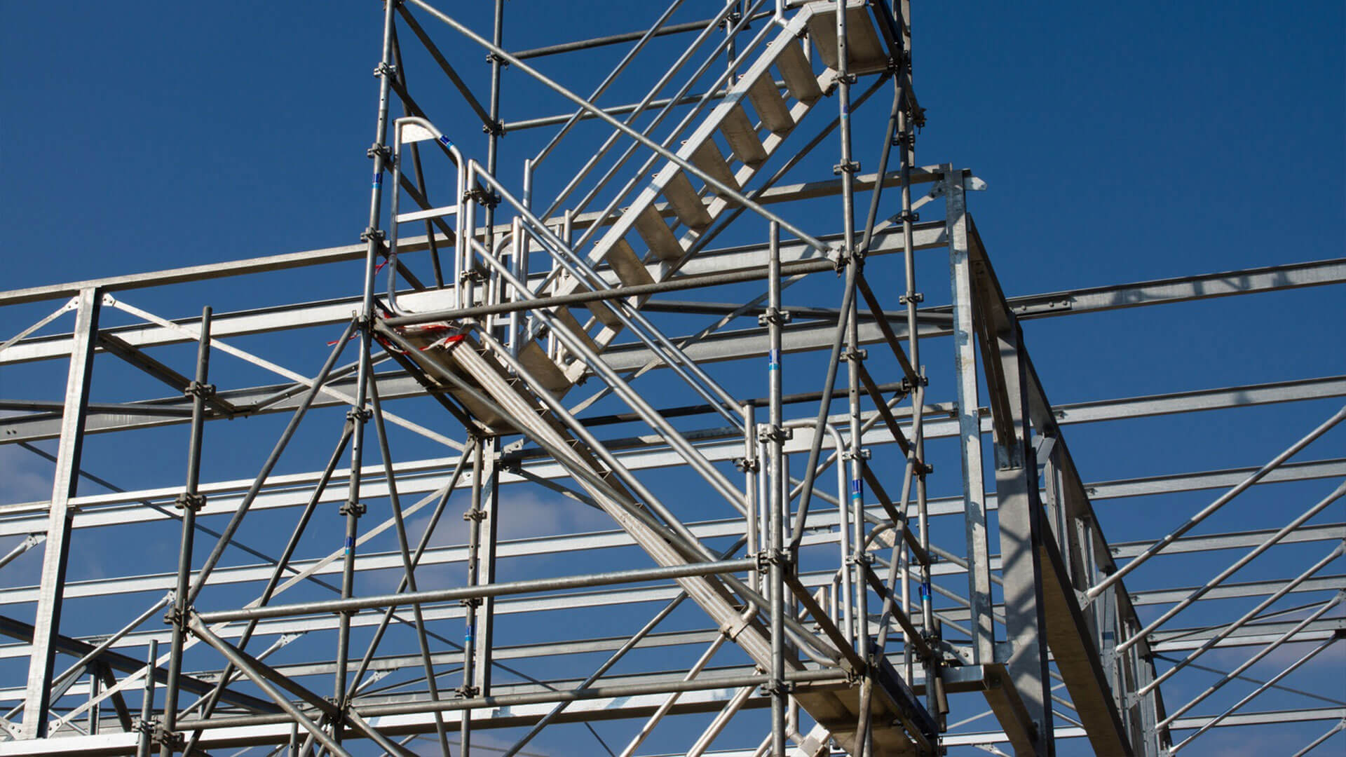 Death by Alloy Tower Fall | Health & Safety Update | CHSP